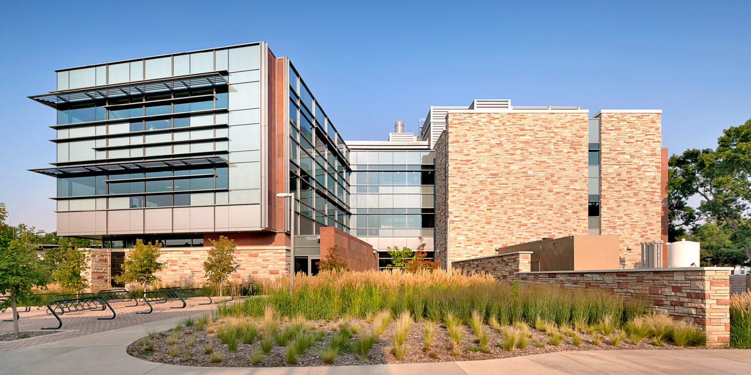 Suzanne and Walter Scott, Jr. Bioengineering Building - RATIO