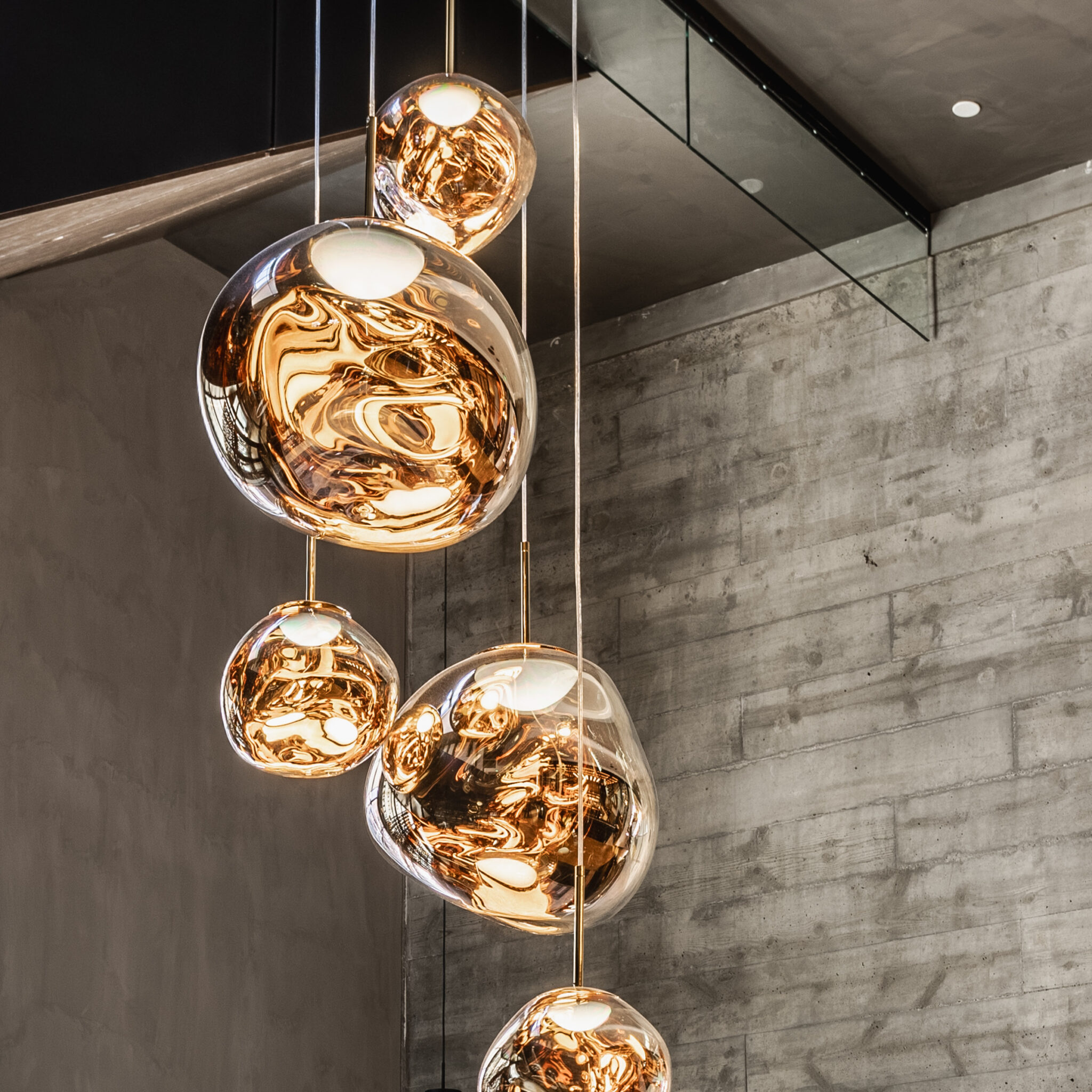 Commission Row - RATIO